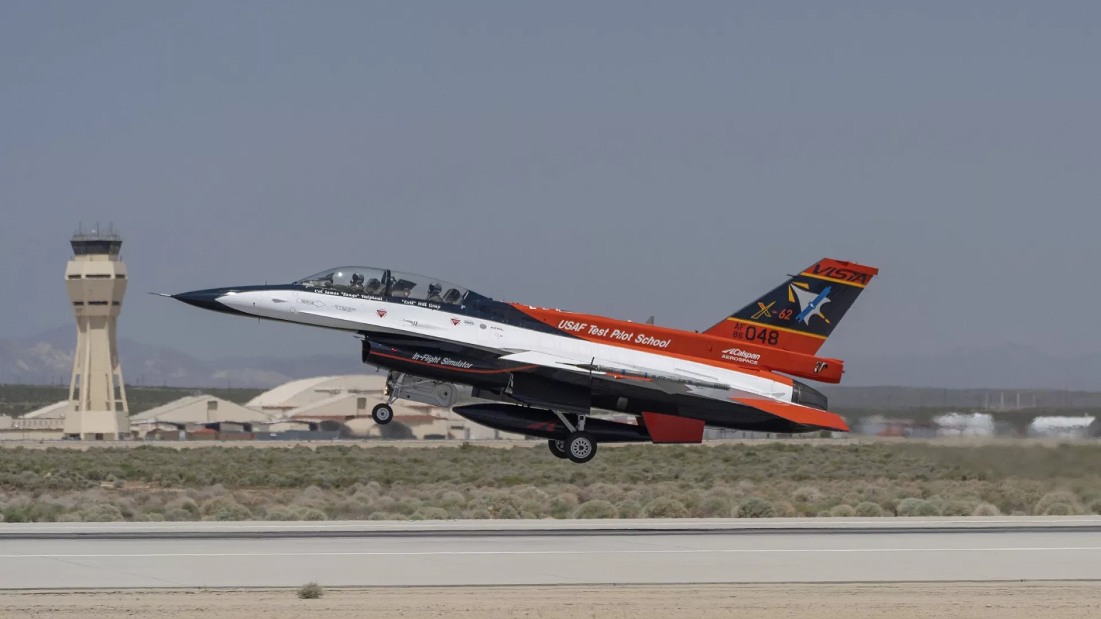 UN F-16 PILOTEADO POR IA HA DESPEGADO: TE CONTAMOS POR QUÉ ESTÁ ...